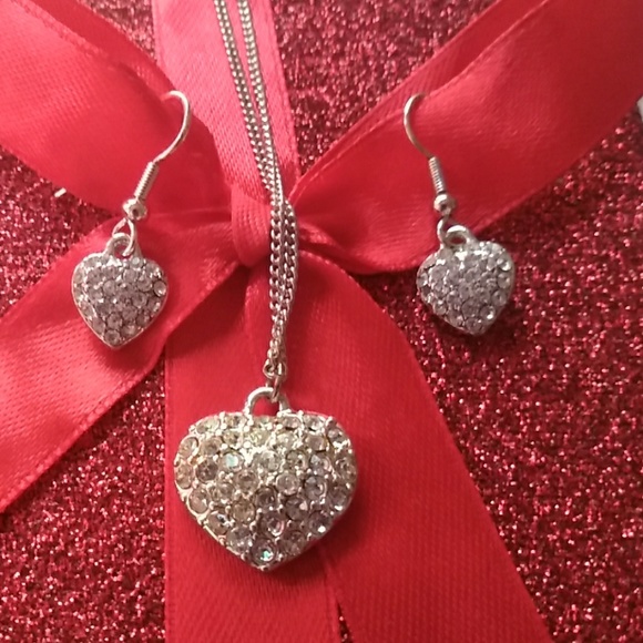 next | Jewelry | Nwt Next Brand Gift Set Necklace And Earrings | Poshmark
